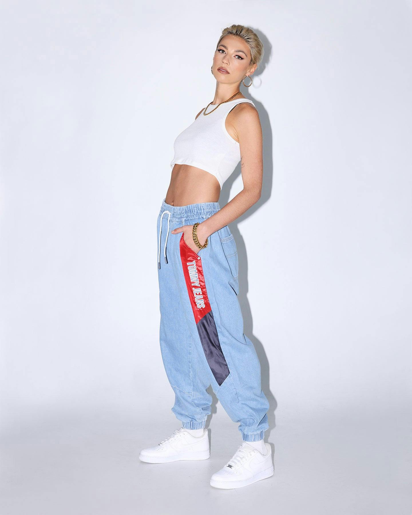 Tommy Jeans Women's High Rise Denim Joggers Fame Light Blue | Culture ...